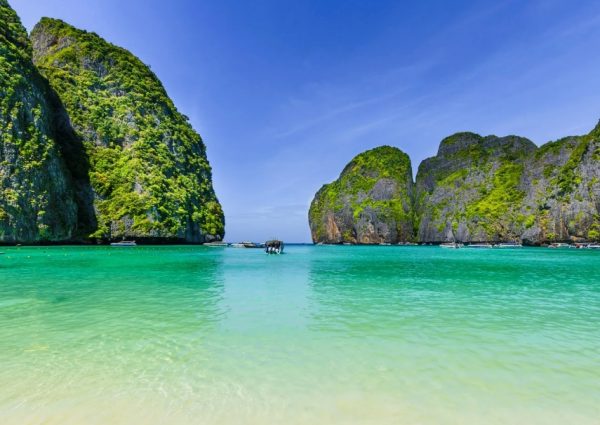 Phuket in October: weather, holidays, waves, whether to go