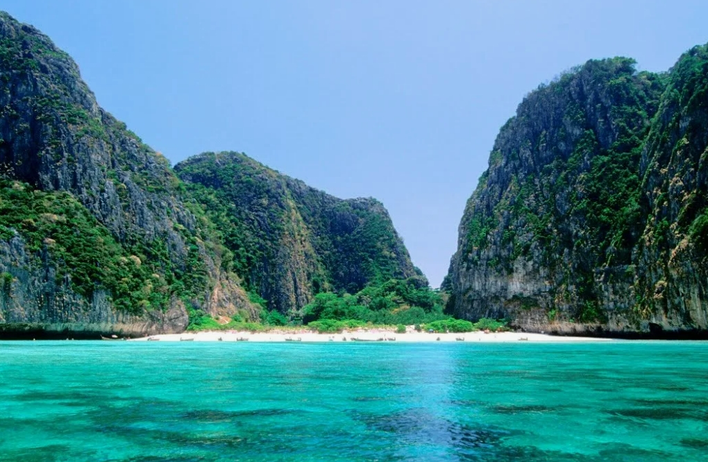 Maya Bay in 2025: How to Visit the Legendary Beach in Comfort